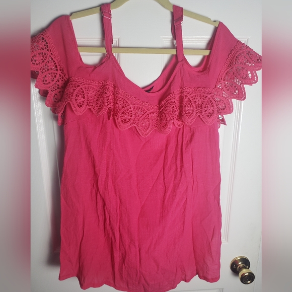 Unique Spectrum | Tops | Unique Spectrum Off The Shoulder With Straps ...